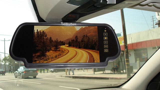 Digital Wireless License Plate Backup Camera with Clip On Mirror
